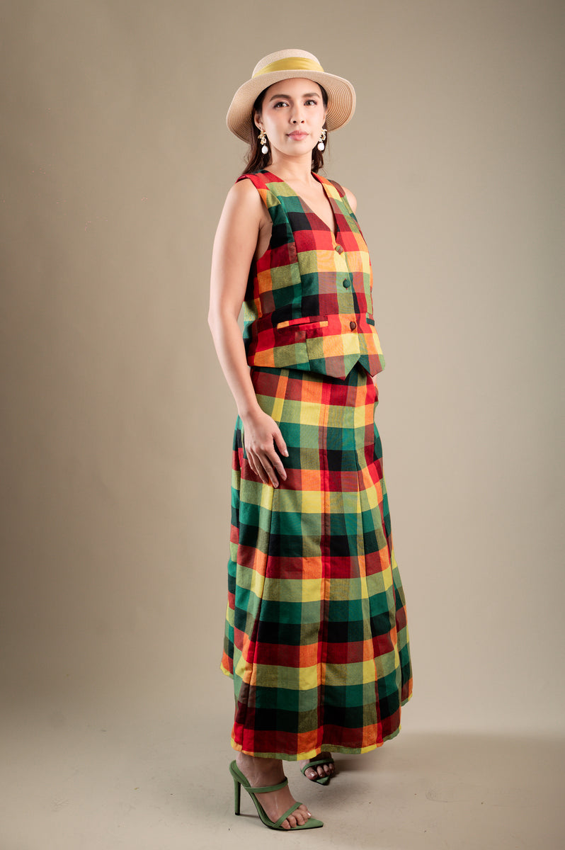 CHICKS x GET SPOTTED: Jonathan Skirt – Get Spotted
